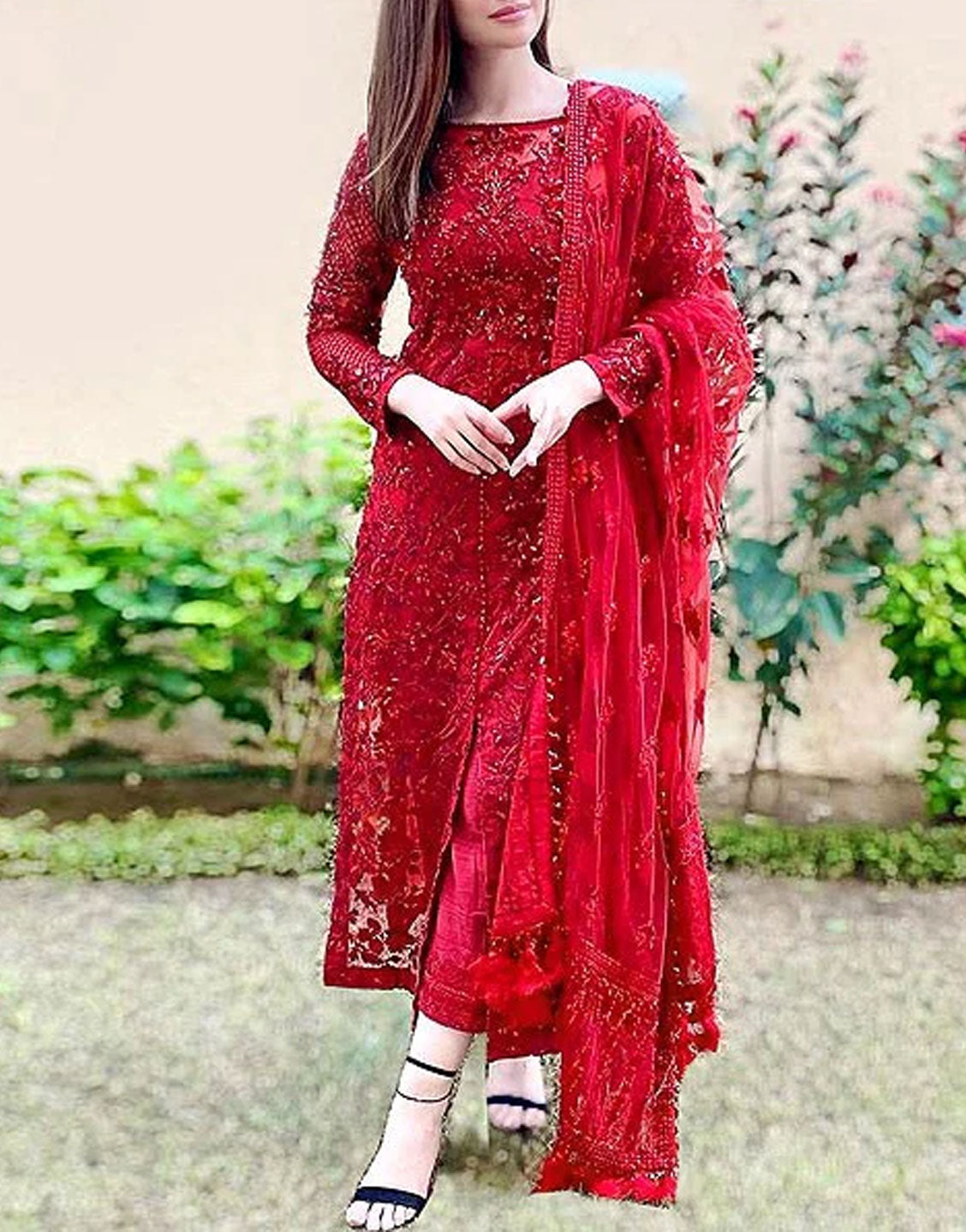 Red Dress Design 2025: Pakistani Red Frock, Red Maxi & Red Dresses for ...