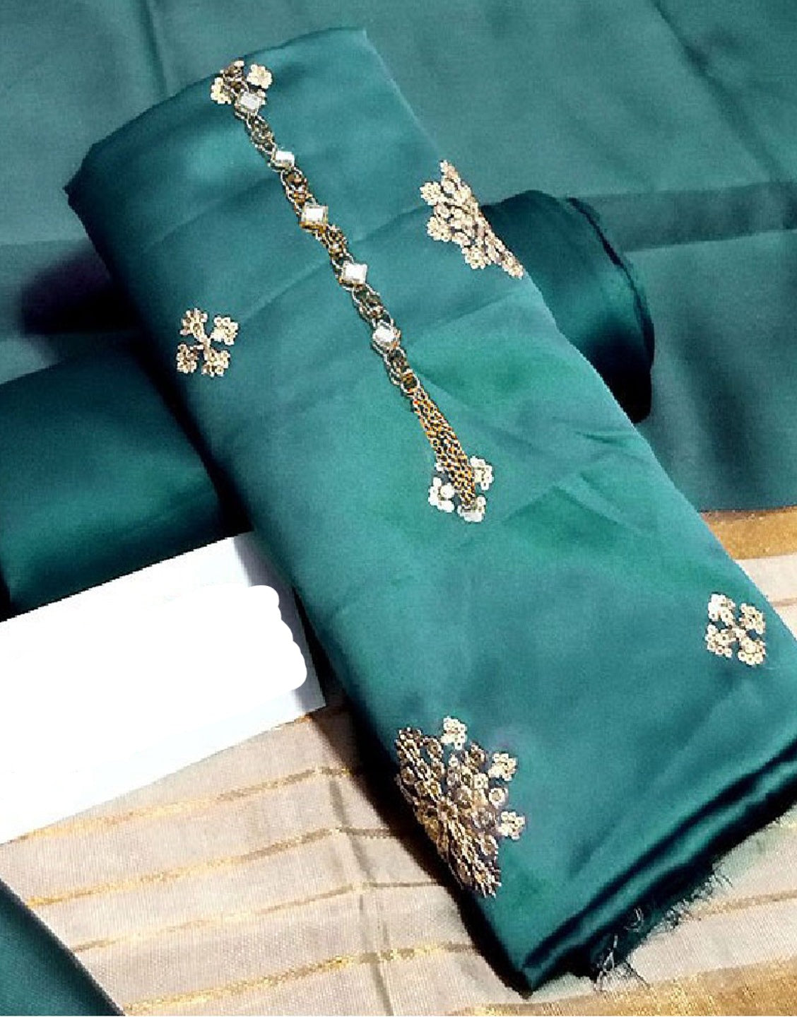 Silk Dress Design 2025: Raw Silk, Shamoz Silk & Katan Silk Dresses ...