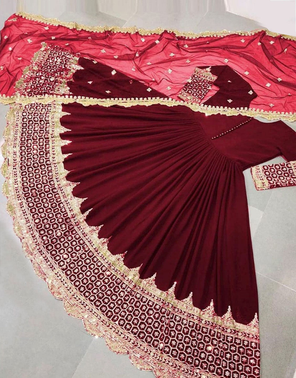 Maxi Dresses 2025: Pakistani Maxi Dress Design & Long Maxi Frock ...